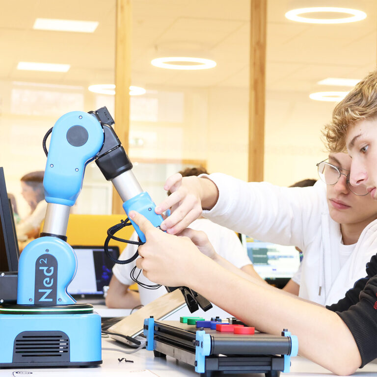 Ned2 - Educational Desktop Robotic Arm