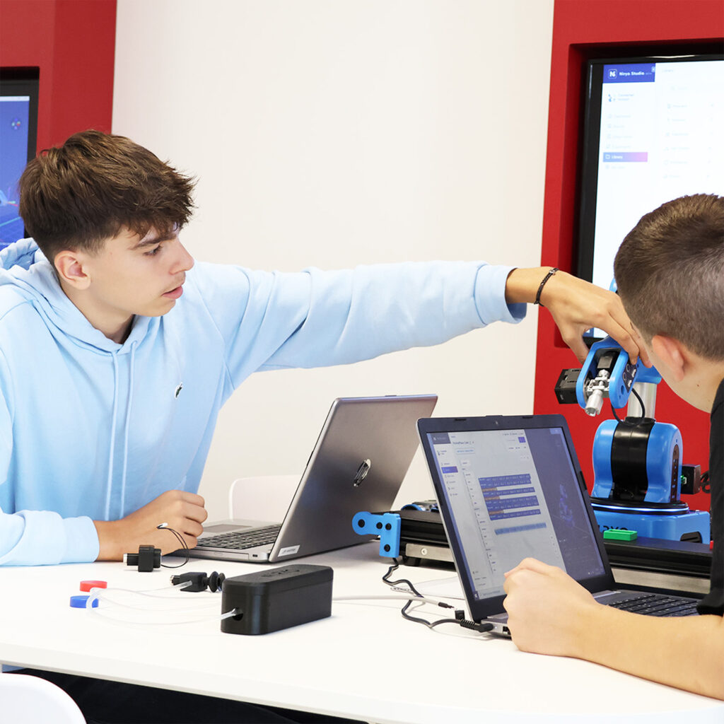 Classroom Pack - Robots for high schools and universities - Niryo