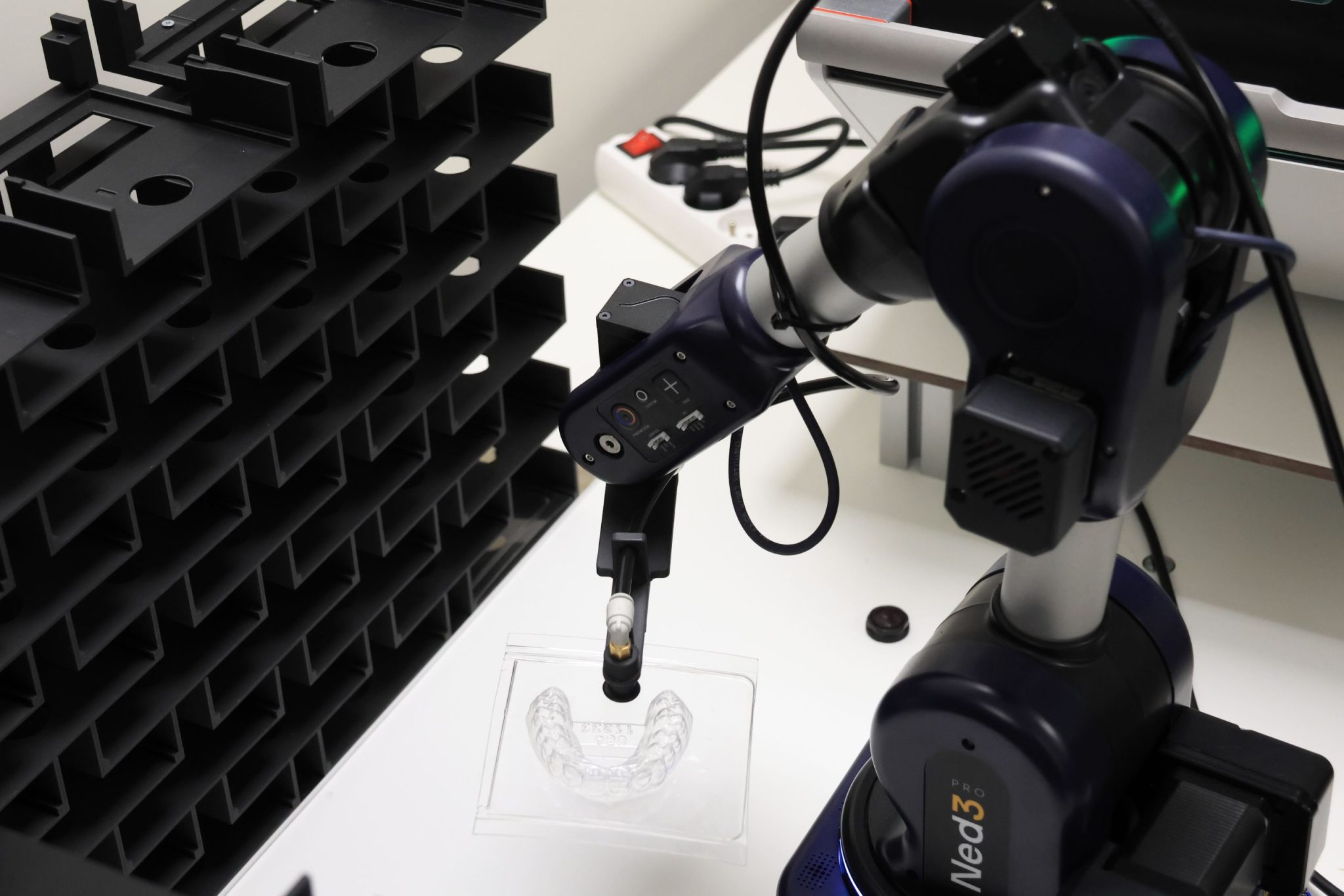 Du prototype à la production : intégrer un robot collaboratif étape par ...